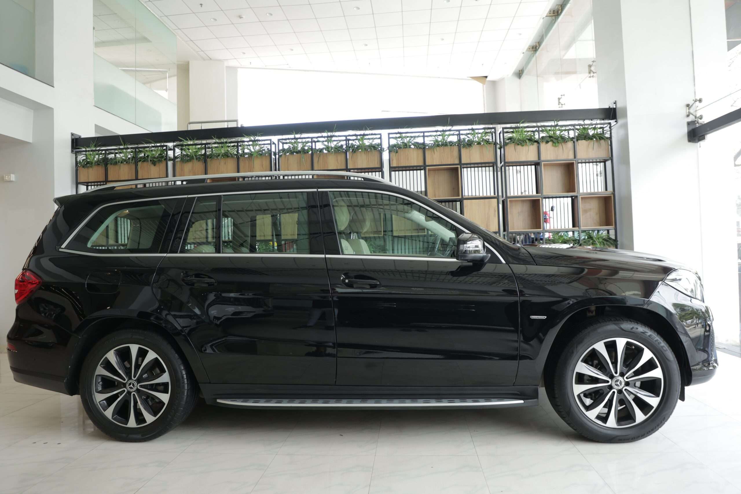 Mercedes GLS 350D – ARJ SELECT